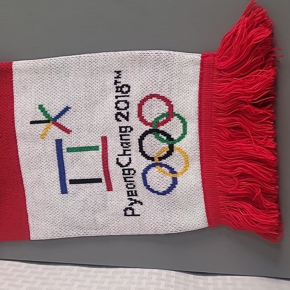 Accessories | 218 Olympics Pyeong Chang Scarf Excellent Condition ...